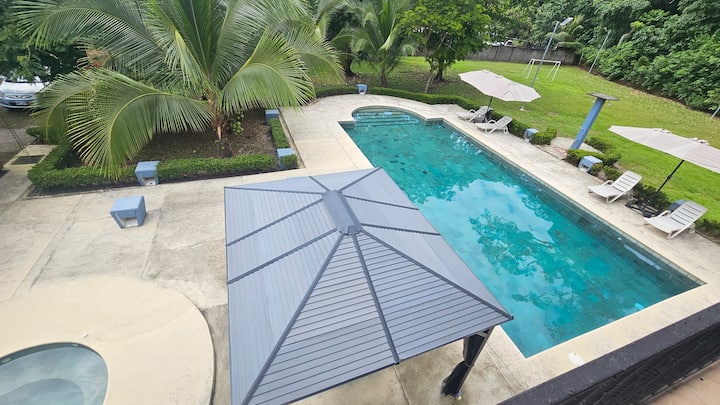 Casa Lapa Herradura Con Piscina Grande Privada - Playa Herradura