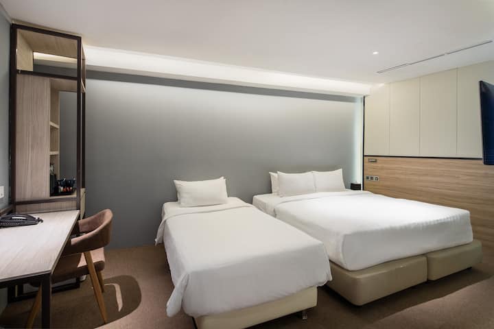 Triple Room In City Center - Singapore