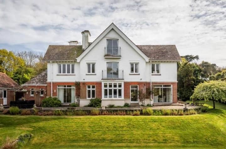 Great Accommodation Only 200 Yards From Beach! - Swanage