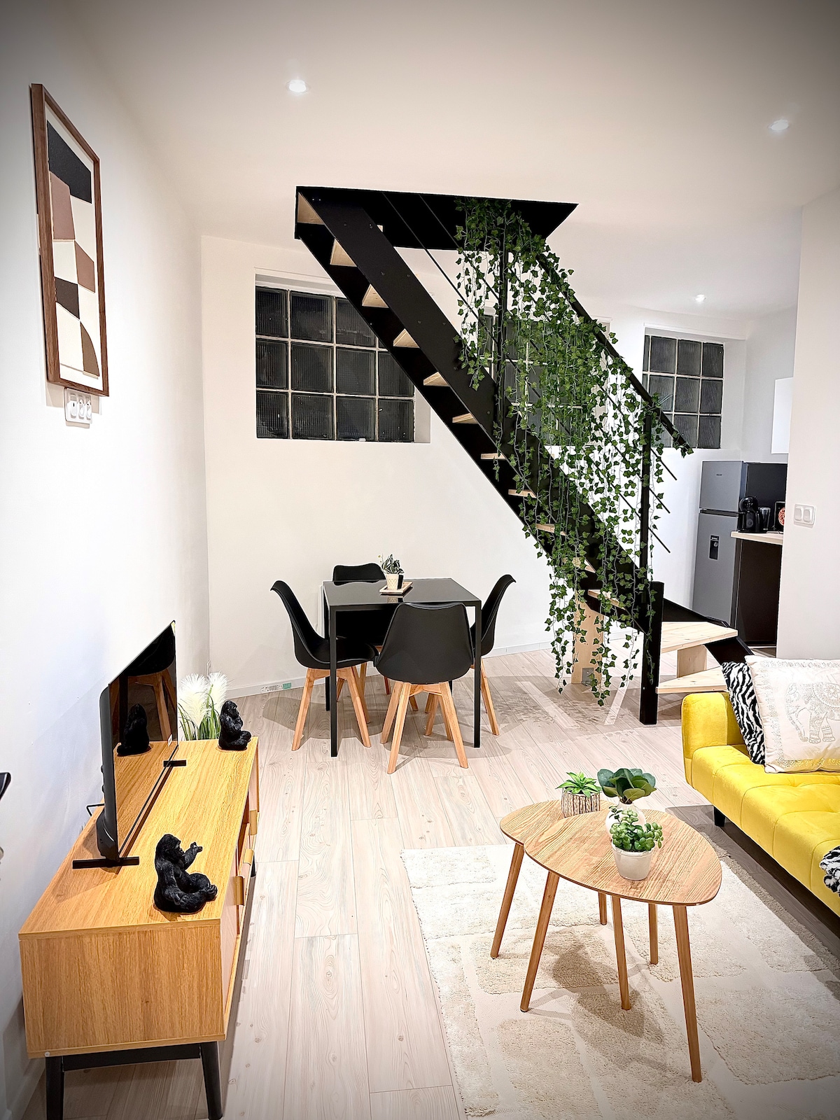 Cocon urbain design au cœur de la ville - Airbnb