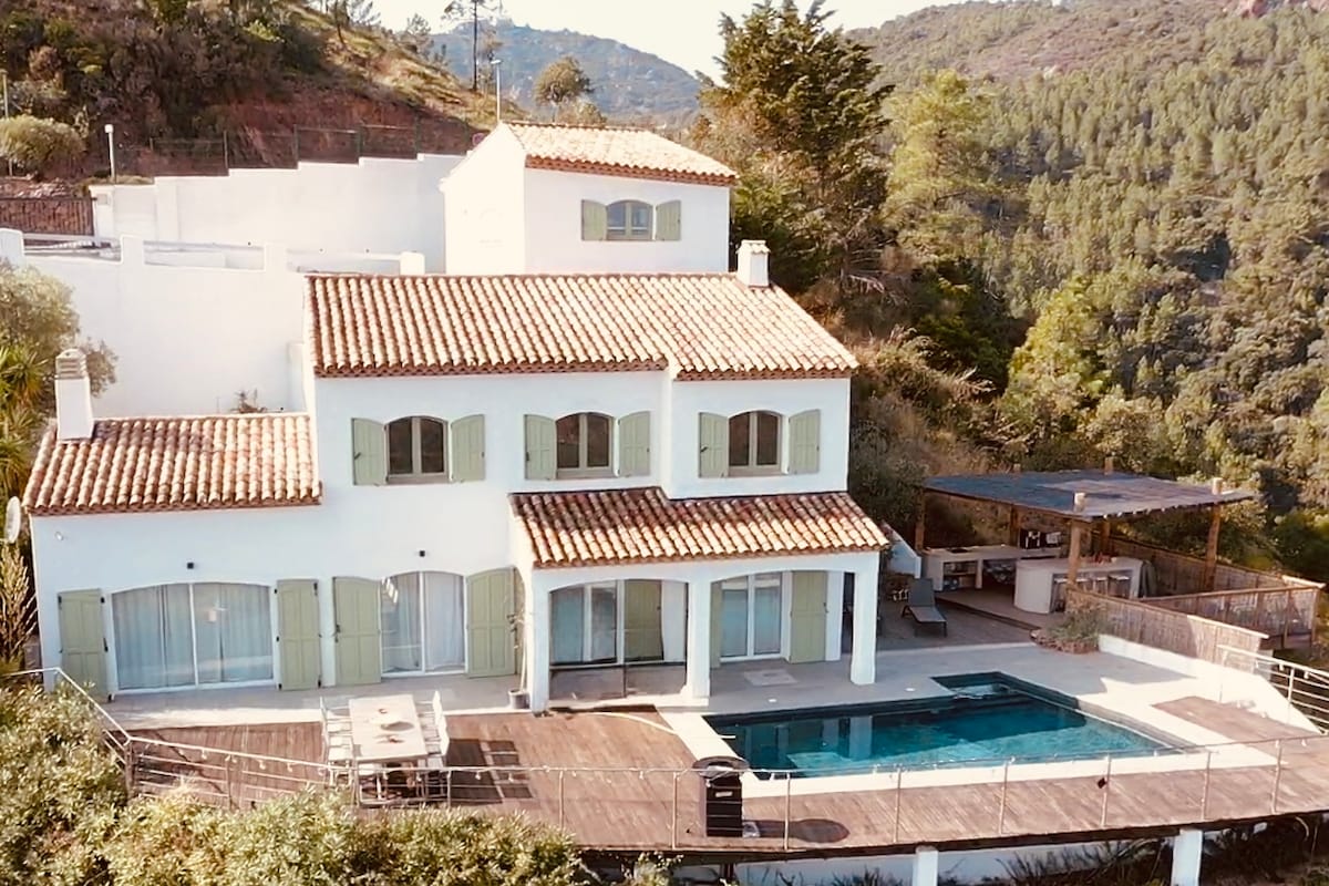 Villa Blue Skies: ¡Tu escapada relajante te espera! - Casas de campo en ...