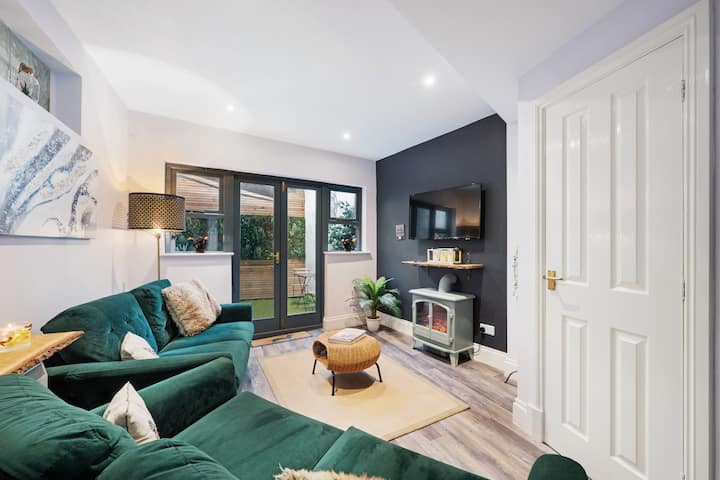 Glasswing Stays | The Holgate Hideout - York