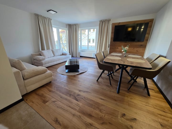 Moderne Neu Renovierte 2 Zimmer Wohnung - Bad Waldsee