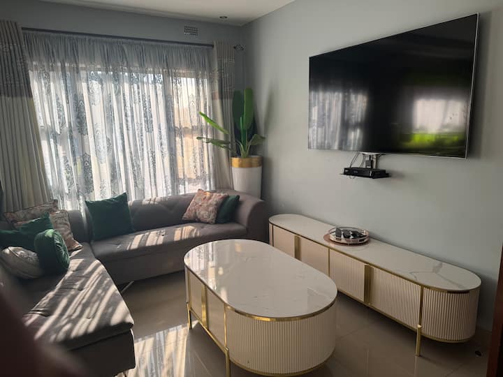 Stunning 1 Bedroom In A Gated Community - Zimbabwe