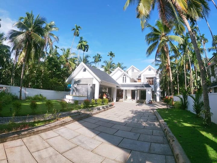 Devadaru Pool Villa - Mahe