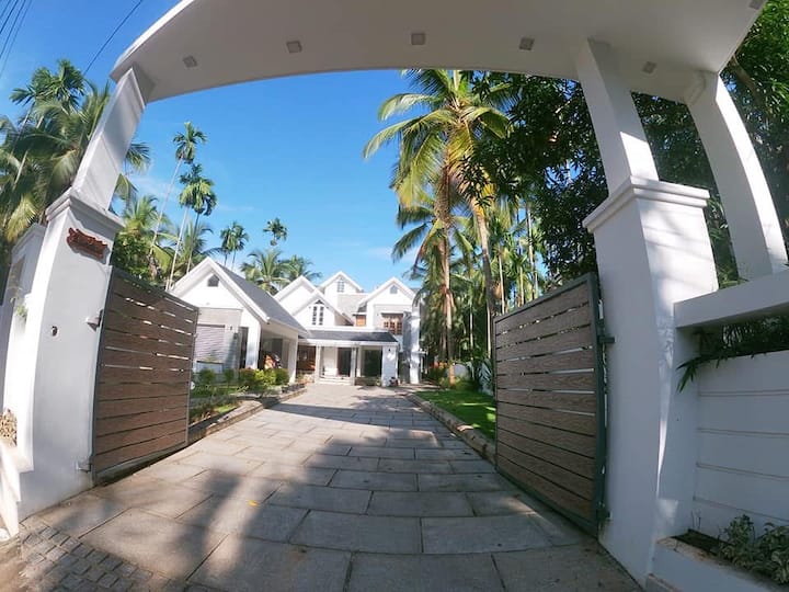 Devadaru Pool Villa - Mahe, Puducherry, India