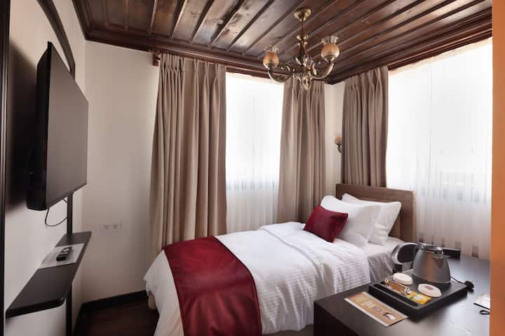 Gezginin Odası! 
The Traveler's Room! - Turkey