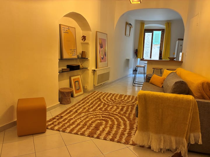 Cocon Tout Confort, Vieille Ville, Plage à 50m - Menton