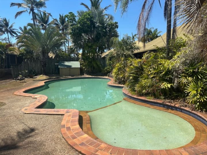 Relaxing Beach Resort Villa - Mackay