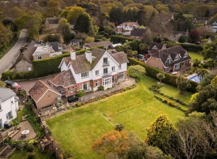 Fabulous Location Close To Superb Sandy Beach! - Swanage