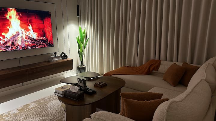Modern 1br Apt | Qled Tv• Coffee Corner•cozy Stay - Jeddah