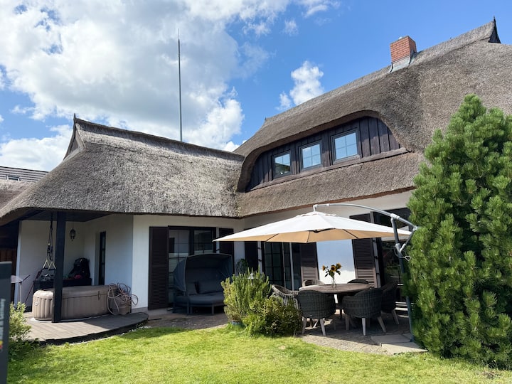 Reethaus Direkt Am Achterwasser Sucht Urlauber - Zempin