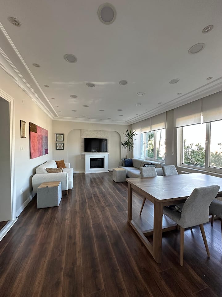 A Cute House In Nature In Tarabya - Riva