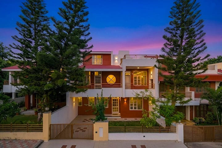 4br Family Villa W/modern Interiors, Wifi & Bbq - Rishikesh