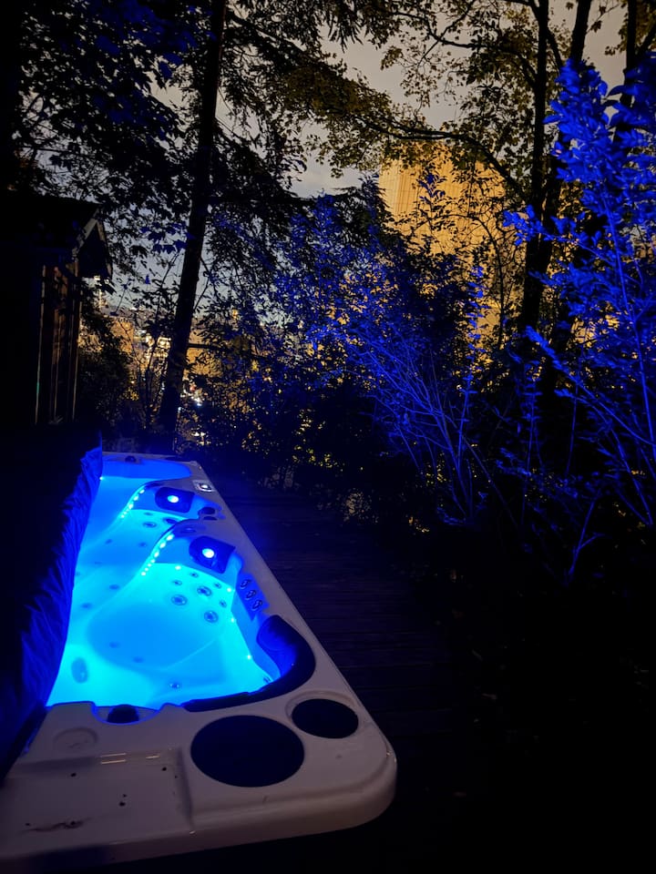 Un Coin De Verdure En Pleine Ville - Oullins