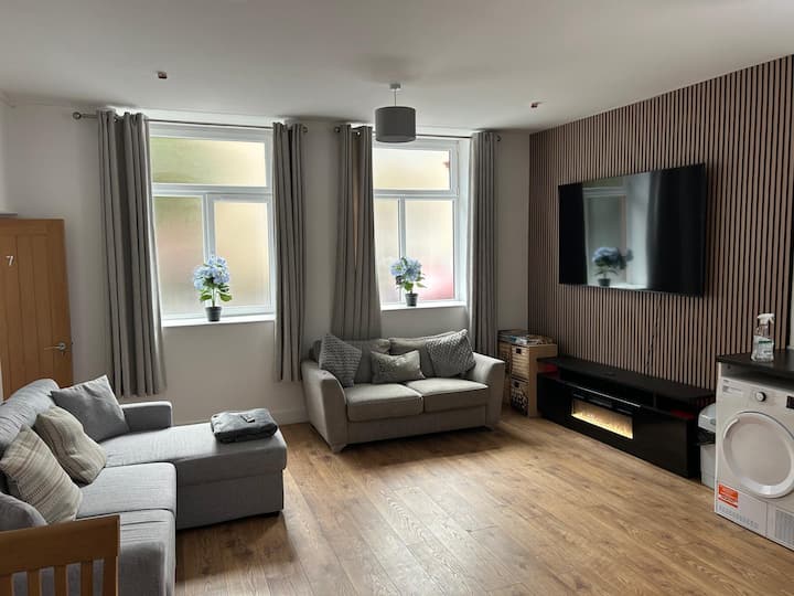 Pen Y Fan - 4 Bedroom Apartment - South Wales