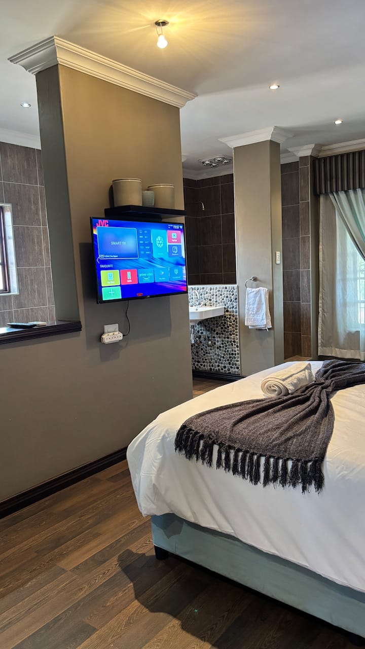 N1 Farm Place 1 - Roodeplaat