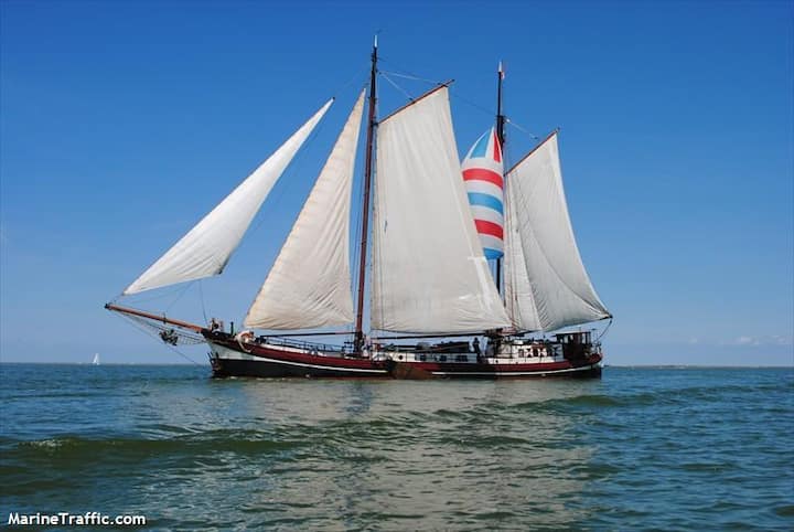 Boekanier, Een Prachtig Charter Zeilschip - Harlingen