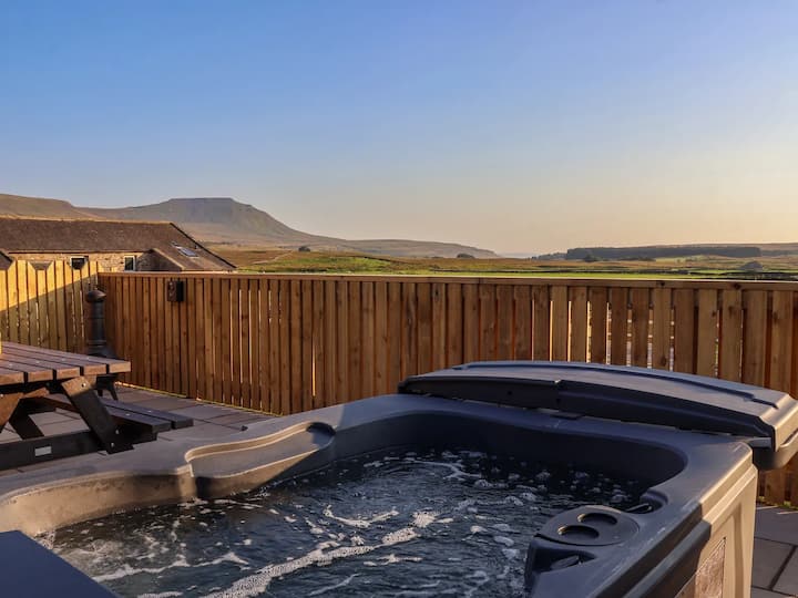 Wren Pod - Notebook Stays - Horton in Ribblesdale