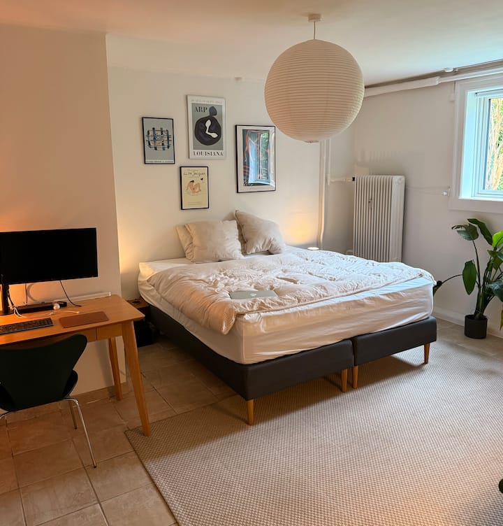 Bright Basement Apartment Close To City Centre - Copenhague