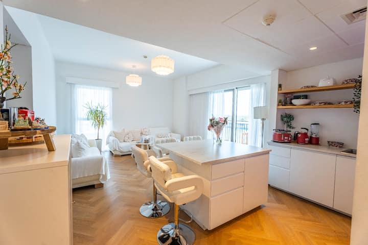 Luxury 3br + Maid | Yas Island Near Theme Parks - Abu Dhabi