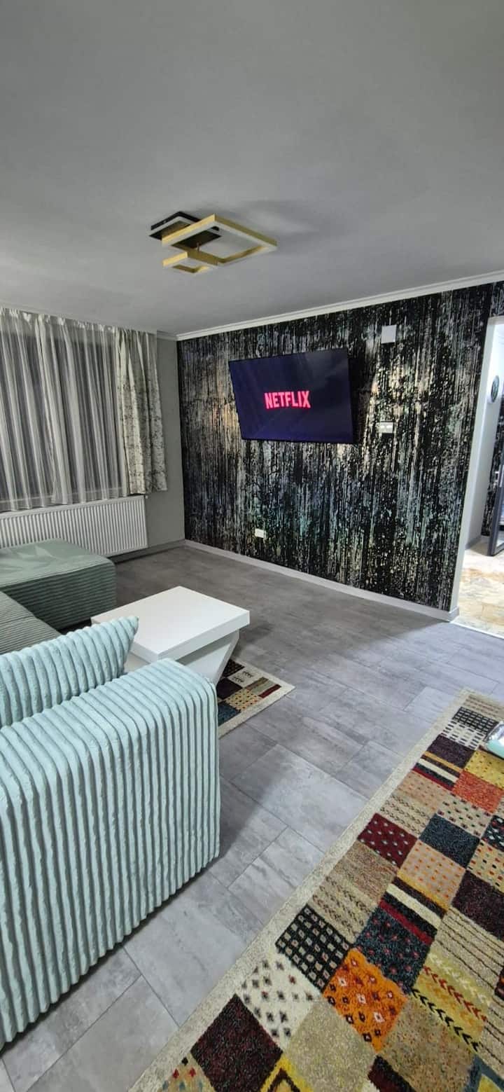 Safta Apartament Central - Bughea de Jos