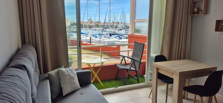 Superbe Studio Vue Port Avec Parking Et Piscine - Agde