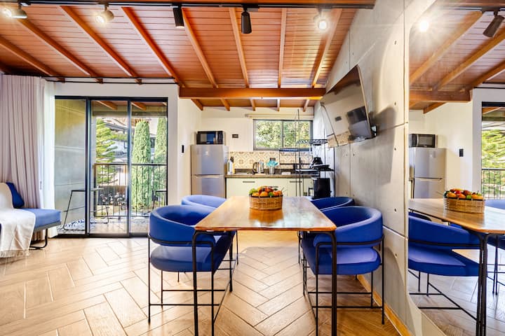 Spacious Apt Ac, Bathtub, 2bedroom, Attic | Casazu - Medellin, Antioquia, Colombia