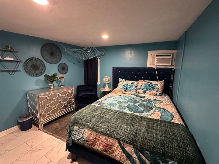 Small Cozy Apartment Near The Beach To Relax. - Galveston, TX