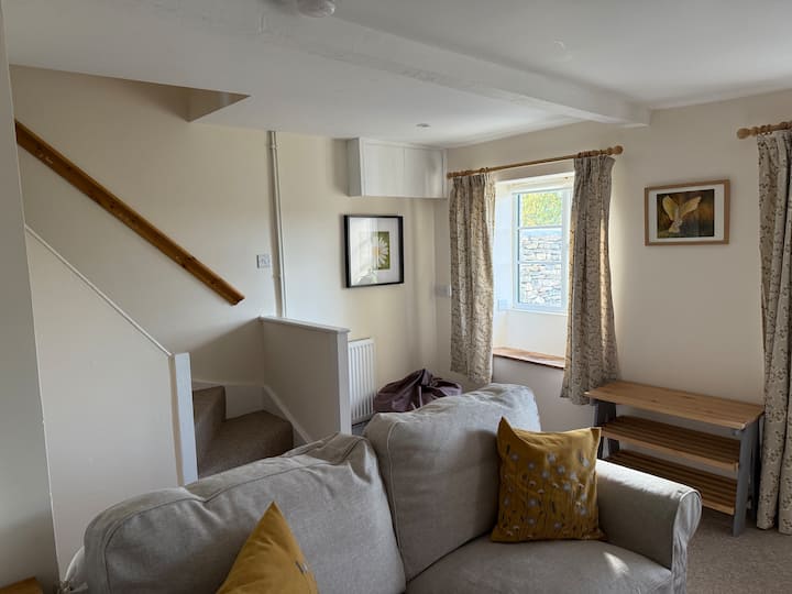 Cosy Cotswold Cottage - Tetbury