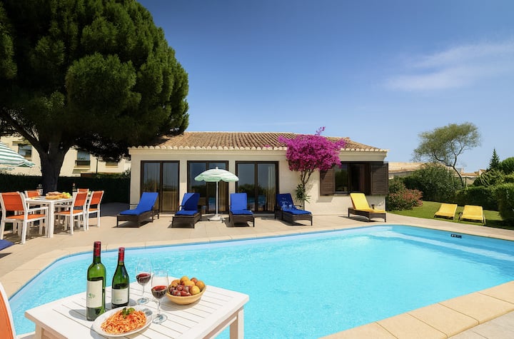 Villa Century  Lovely 5 Bedroom Villa In Albufeira - Albufeira