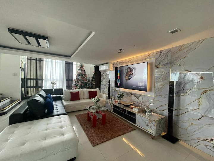 Luxury Escape - Jacuzzi & City Views - Cebu City