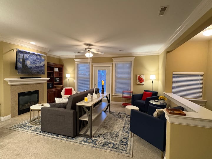 Rock Chalk Retreat - Lawrence, KS