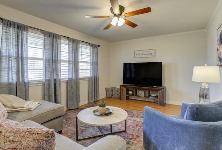 Inspired Stay Lbk | Cozychic 2/2 By Ttu & Med Dist - Lubbock, TX