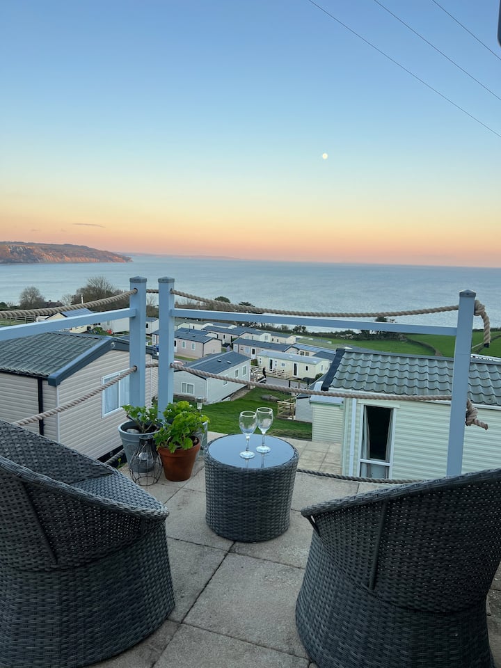 Cosy Caravan In Beautiful Beer. Stunning Bay Views - Beer