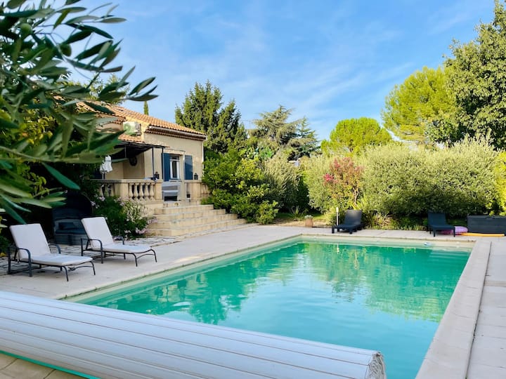 Gîte Avec Piscine • Entre Nîmes & Pont Du Gard - Marguerittes