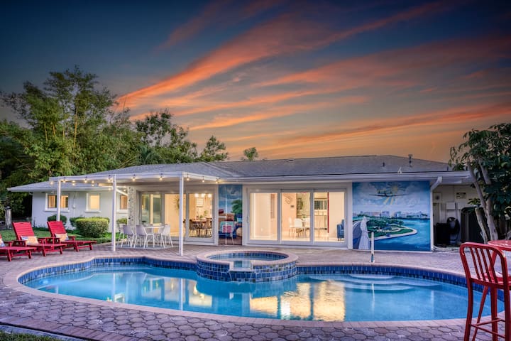 Mcm Pool Oasis/near Srq, Ringling, Utc & Beaches - Sarasota, FL
