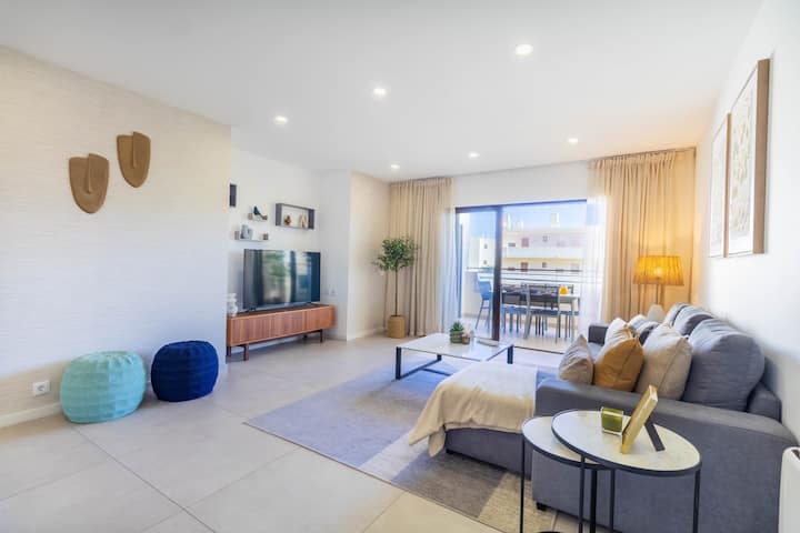 Apt Modern 2-br Pool & Beach Walk (15min) - Albufeira