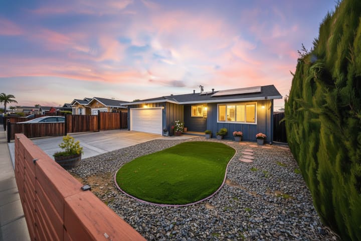 Family Retreat Oasis Stylish 3br Home W/ Garage - San Jose, CA
