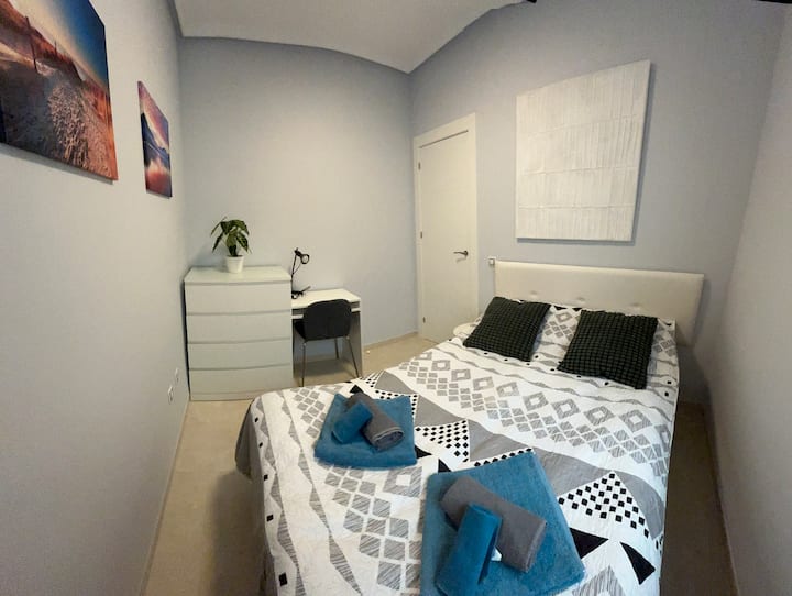 Tenger Közeli Apartman Csak 600 Méterre A Parttól - Torrevieja