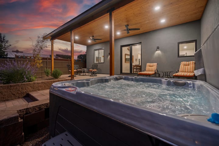 Brand New Modern Home With Stunning Views/ Hottub - Sedona, AZ