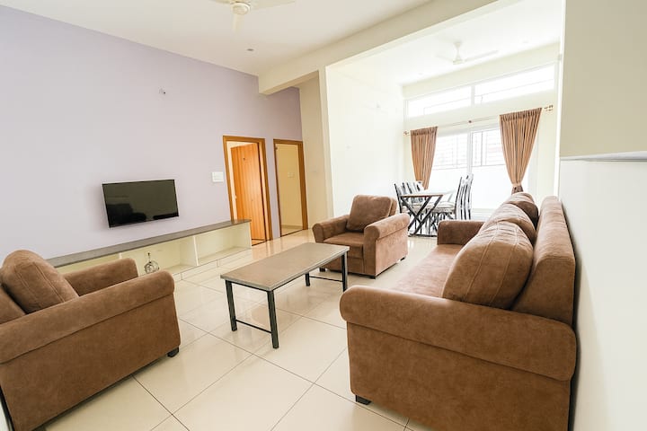 Savi 2 Bhk Service Apartment - Chikmagalur