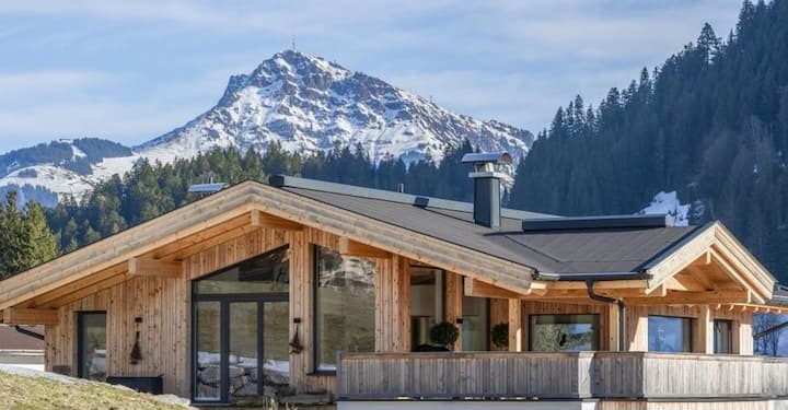 Elegant Chalet With Sauna - Kitzbühel