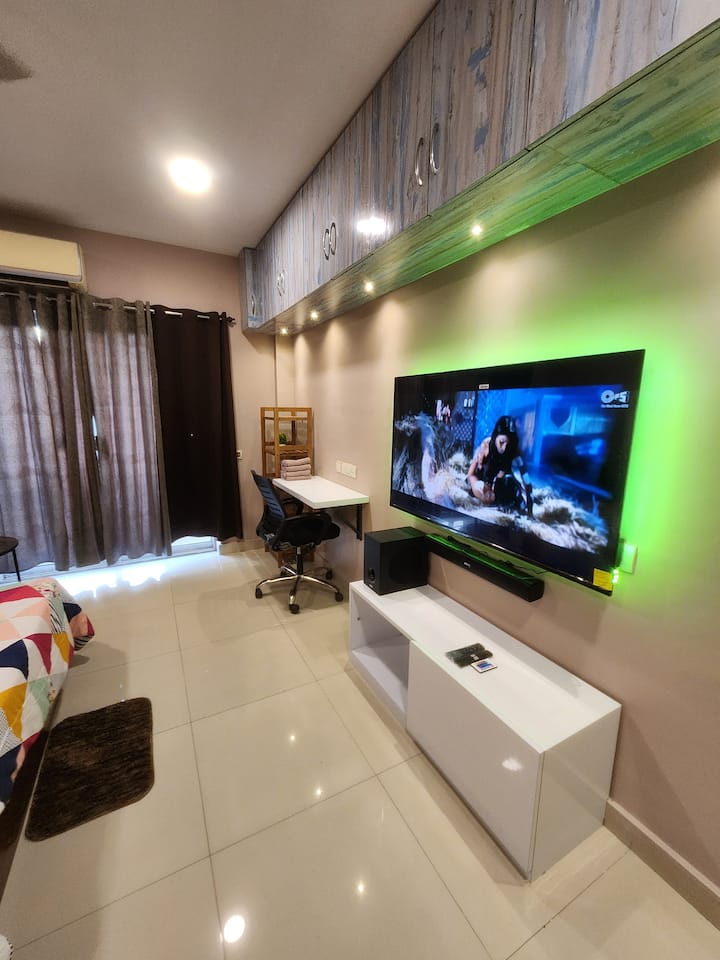 The Xanadu Experience – Couple Friendly Comforts - Kolkata (Calcutta)