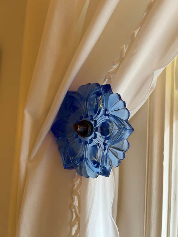 111 - Standard 2 Full Bed - Lewisburg, WV