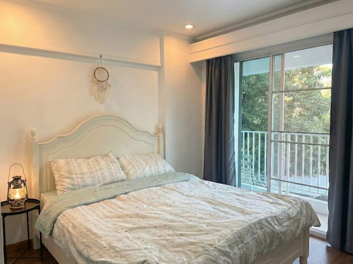 Condo Near Nimman Rd. Kitchen/wi-fi/one Bedroom - Chiang Mai
