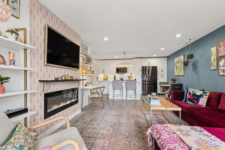 Downtown Bellevue Jewelry Box Luxurious 1 Bedroom - Bellevue, WA