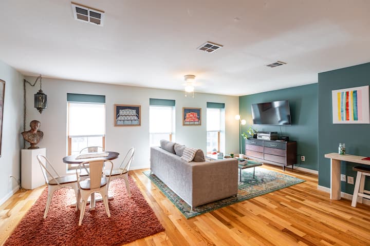Cozy, Stylish Apartment In Downtown La Crosse - La Crosse, WI