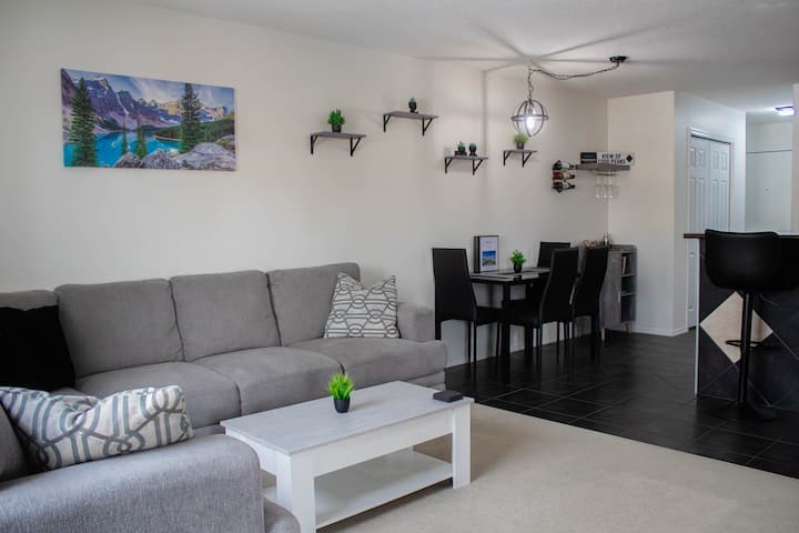 2 Bed 1 Bath Condo Windermere Lake - 因弗米爾