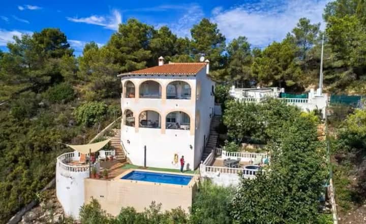 Chalet Con Piscina, Vistas Al Mar Y A La Montaña. - Gandía